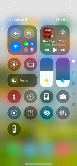 How to Screen Mirror iPhone on iOS 18