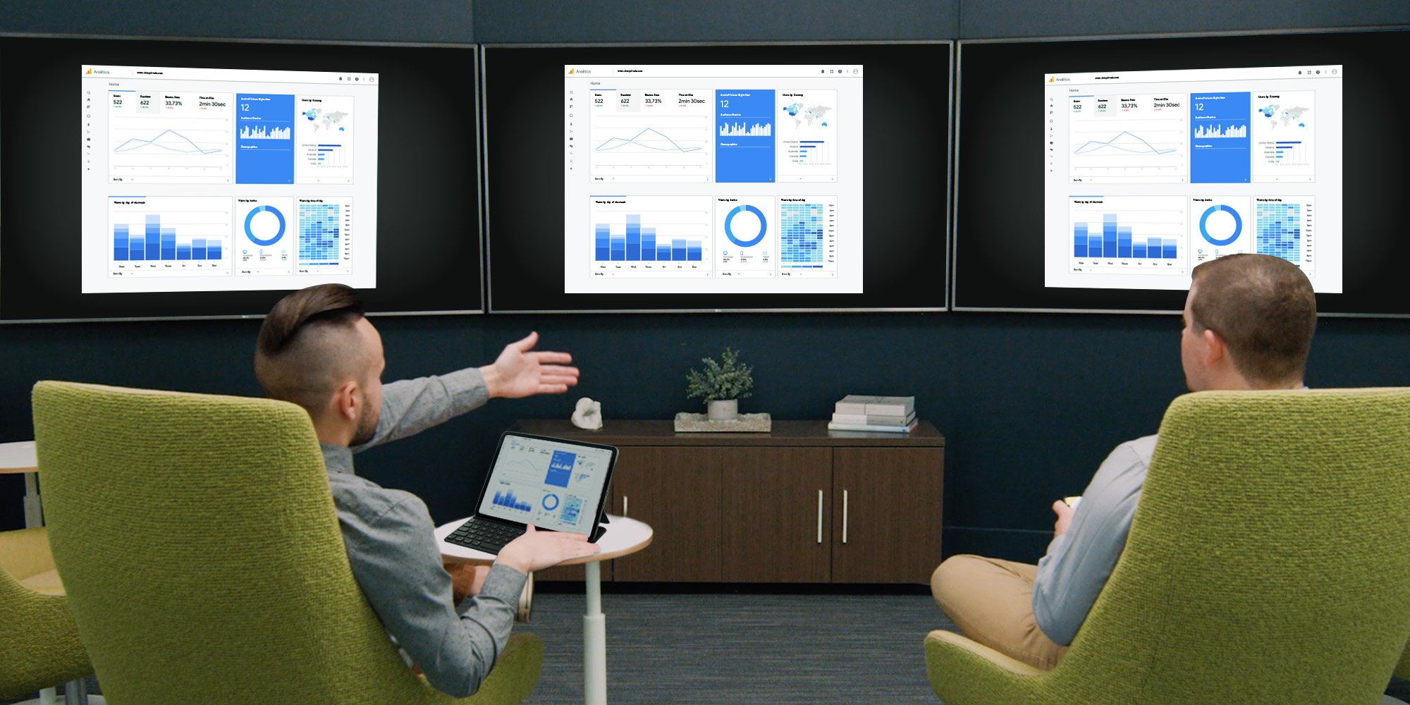 How to Wirelessly Screen Mirror an iPad to Multiple Apple TVs